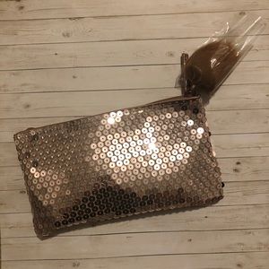 MAC Cosmetics | Makeup | Mac Show Gold Highlighter Brush Bag | Poshmark
